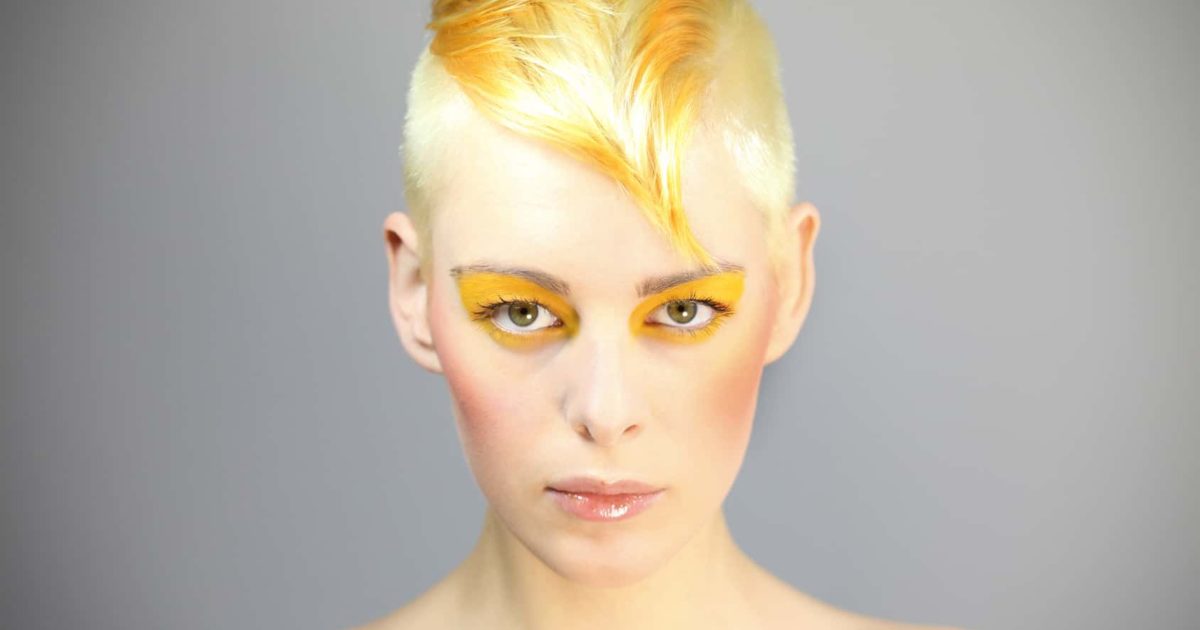 Coloriertes Haar pflegen - StylePlaces